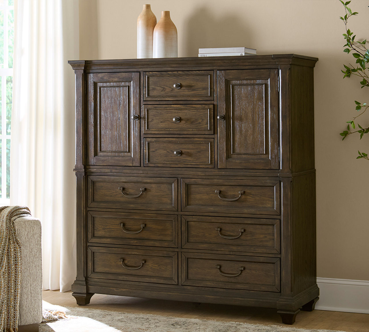 Laurel Canyon Master Chest